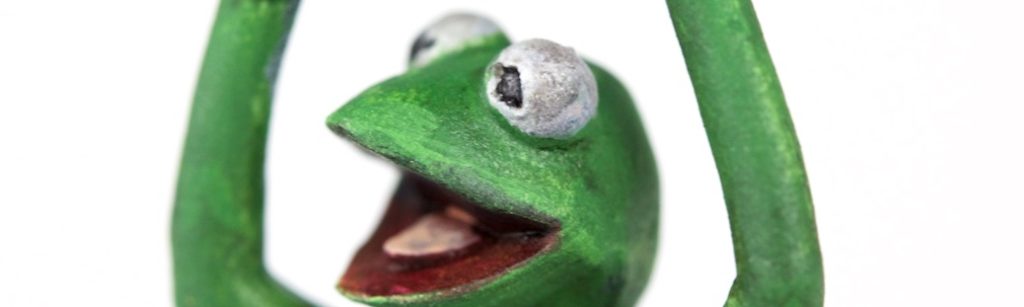 Random: Chainsaw Kermit - Painted Guys